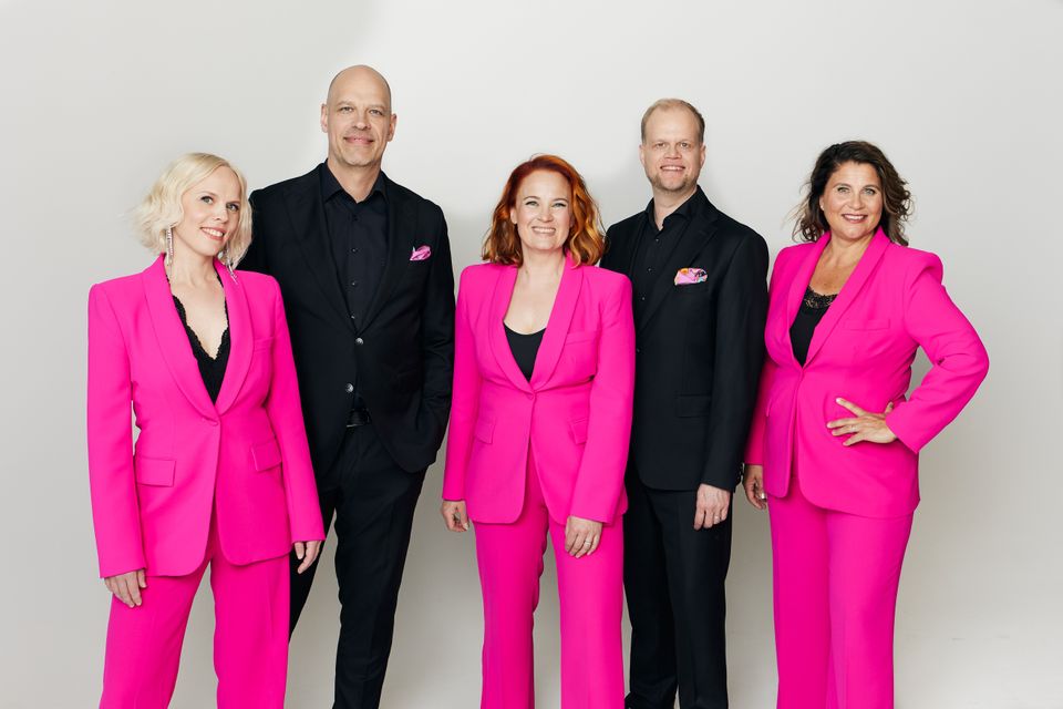 Lauluyhtye Rajaton konsertoi Naantalissa lokakuussa syysohjelmalla ...