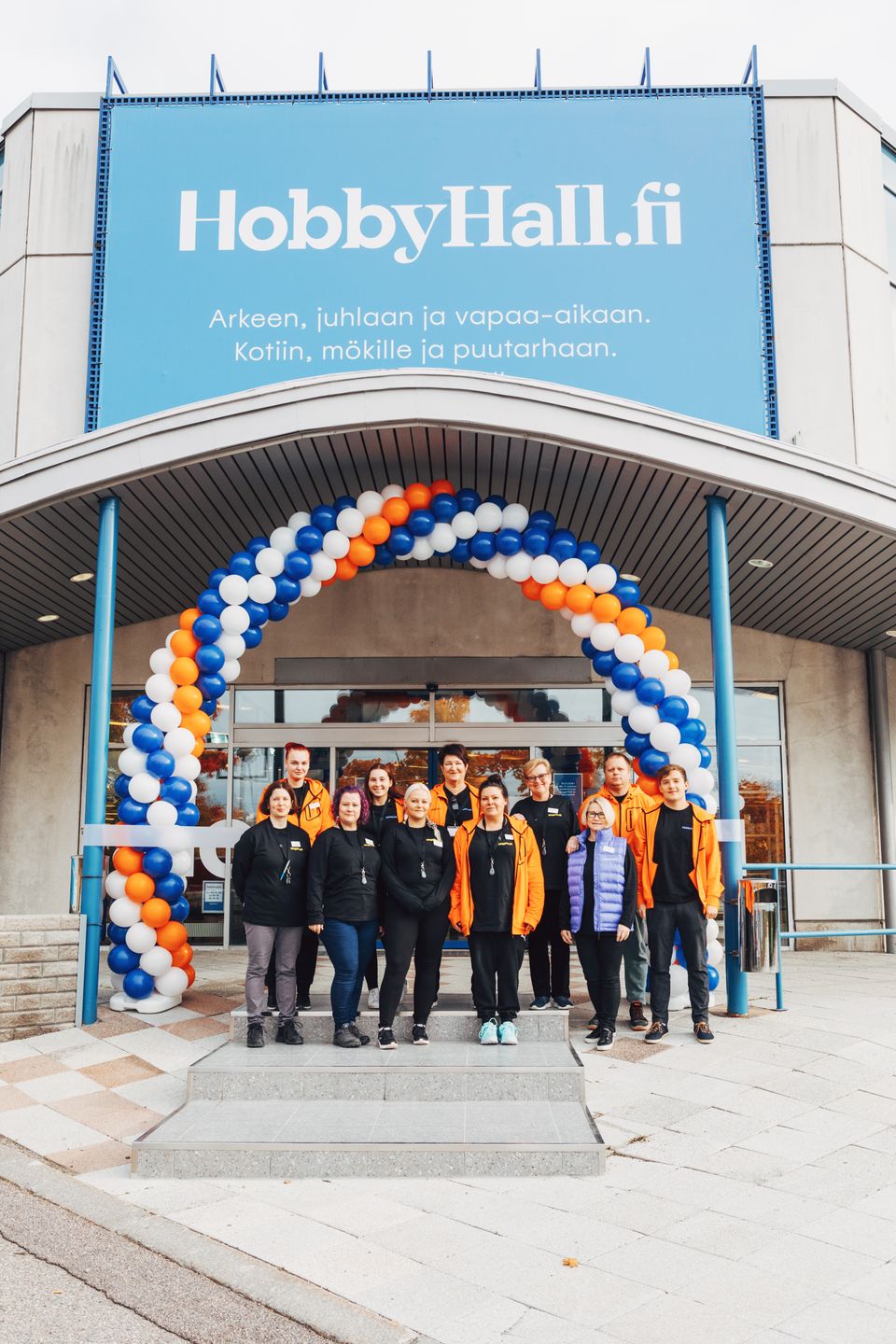 Uusi myymälä yhdistää kivijalan ja verkkokaupan – Hobby Hall avasi myymälän Tammistoon | Hobby ...