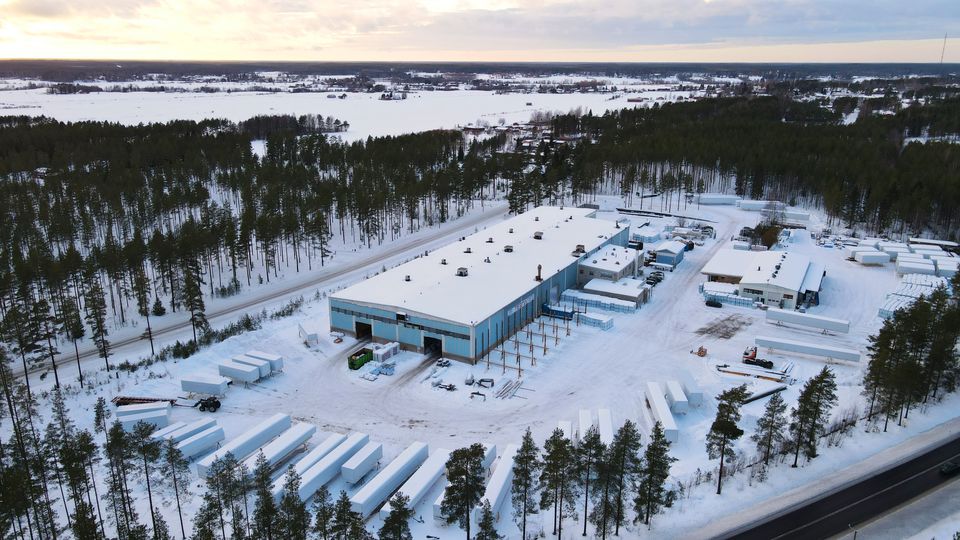 LapWall ostaa puurunkoisia kattoelementtejä valmistavan Termaterin ...