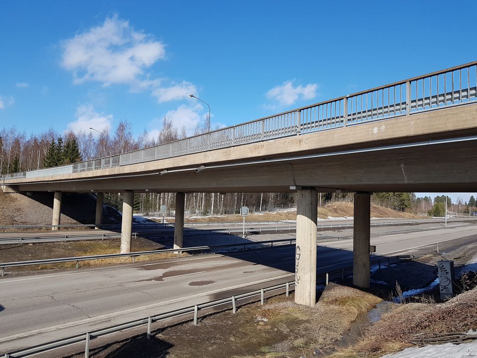 Bergstan risteyssilta lähellä Porvoota peruskorjataan, työ vaikuttaa ...
