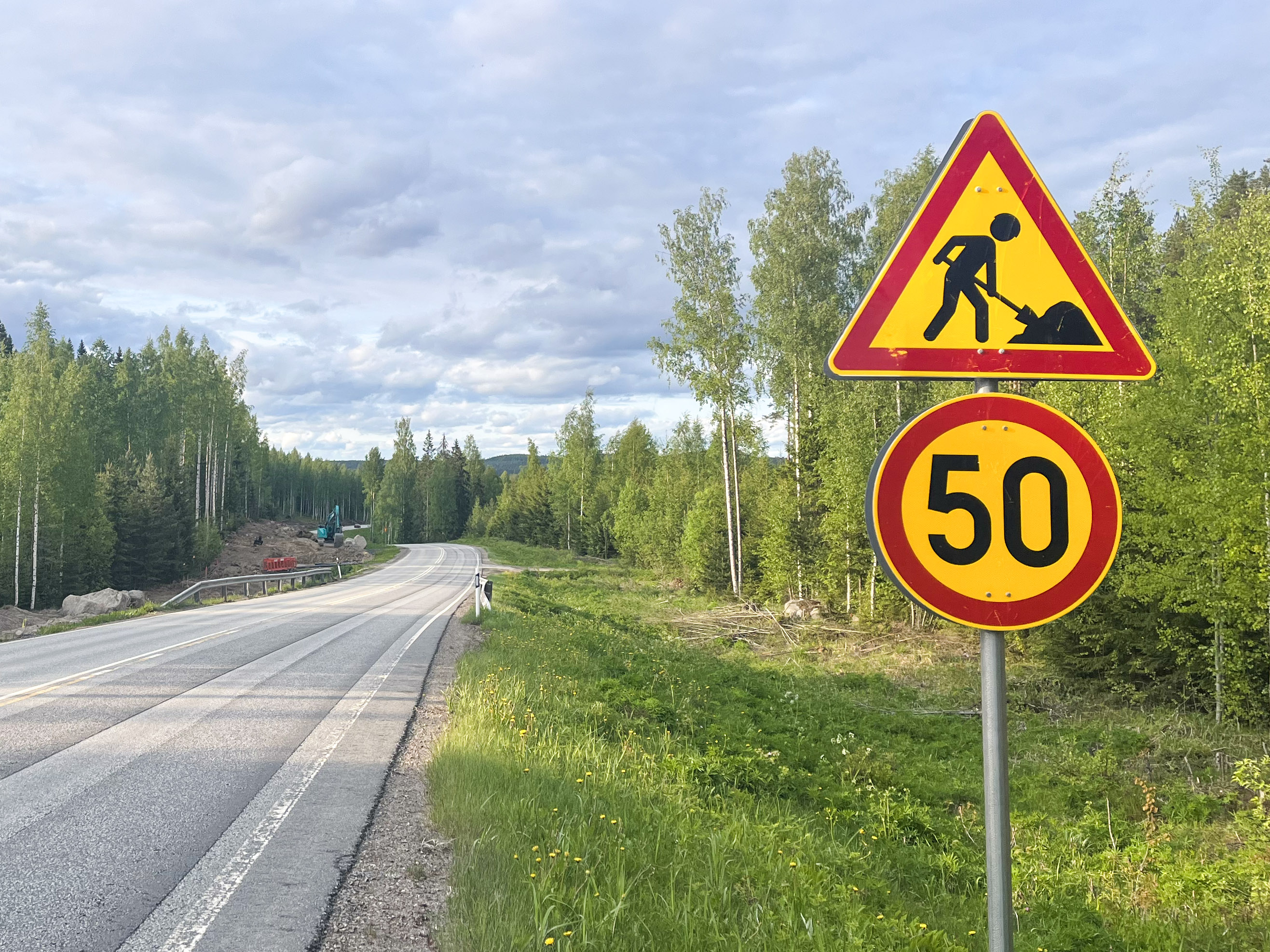 Jyväskylässä tehdään päällystystöitä Matinmäentiellä ja Ruokkeentiellä ...