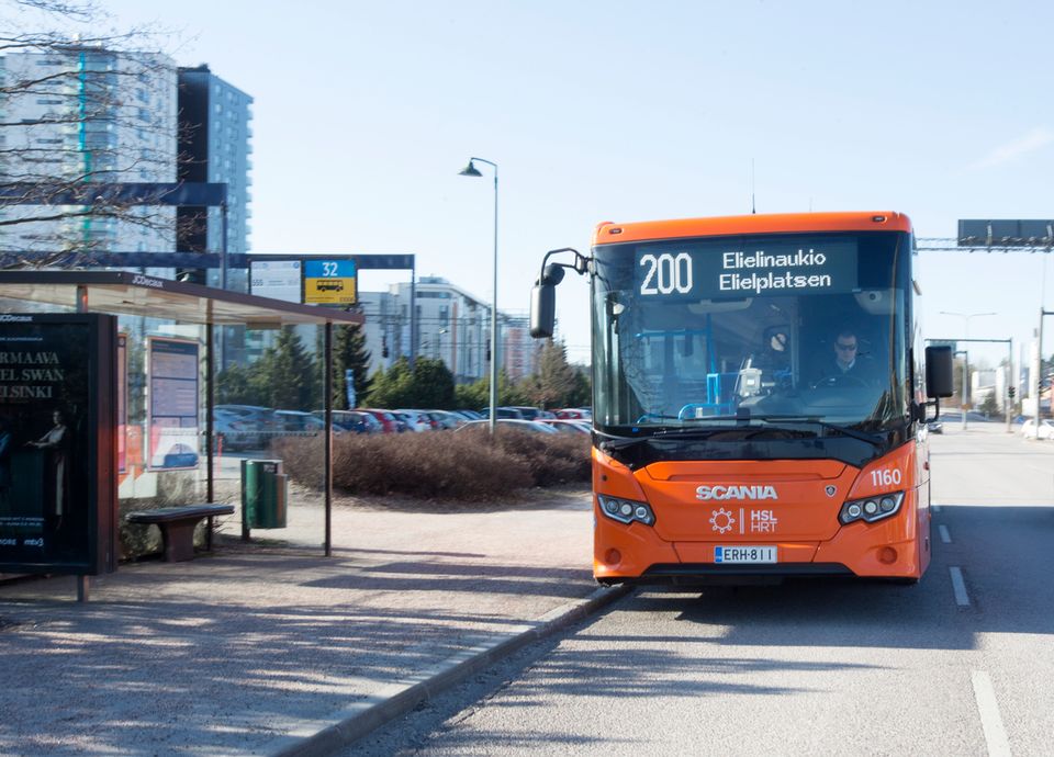 Uusi runkolinja 200 aloittaa Elielinaukion ja Espoon keskuksen välillä ...