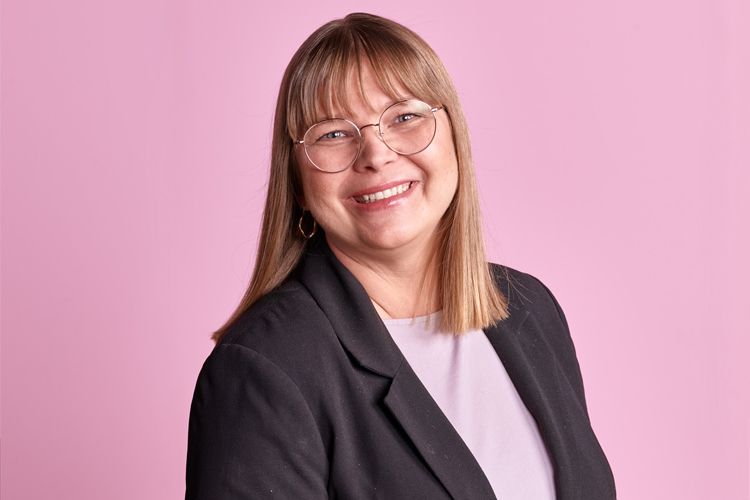 Laura Asmala Helsingin Messukeskuksen Contact Centerin johtoon ...