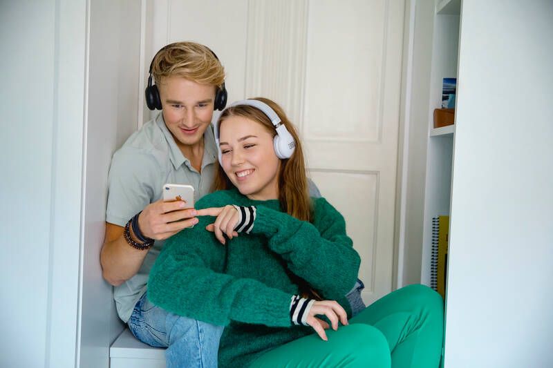 DNA:n maaliskuun 2024 myydyimmät puhelimet, älykellot ja tietokoneet ...