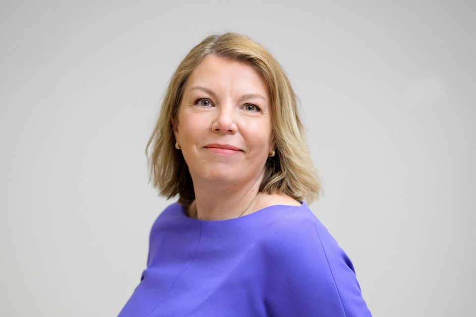 Heini Larros Helsingin seudun kauppakamarin viestintäjohtajaksi ...