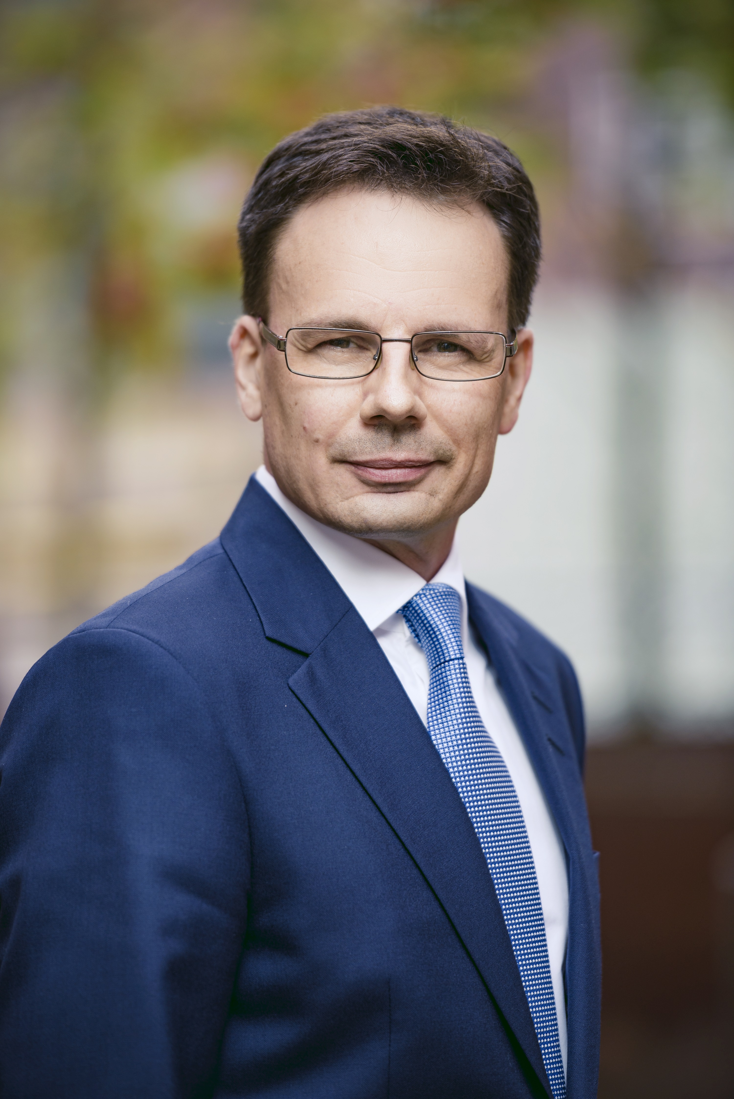 Digi- ja väestötietovirasto täytti viisi vuotta – työ sujuvan Suomen ...