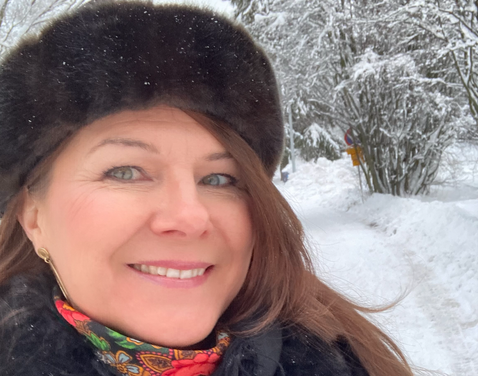 Leena Lukkari: Sinä jouluna pappi sätti kirkkoväen | Avain