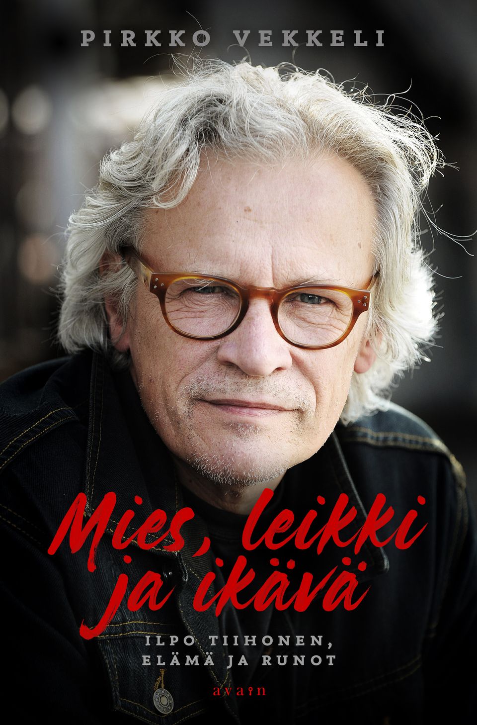 Pirkko Vekkeli avaa teoksessaan runoilija Ilpo Tiihosen uran merkitystä ...