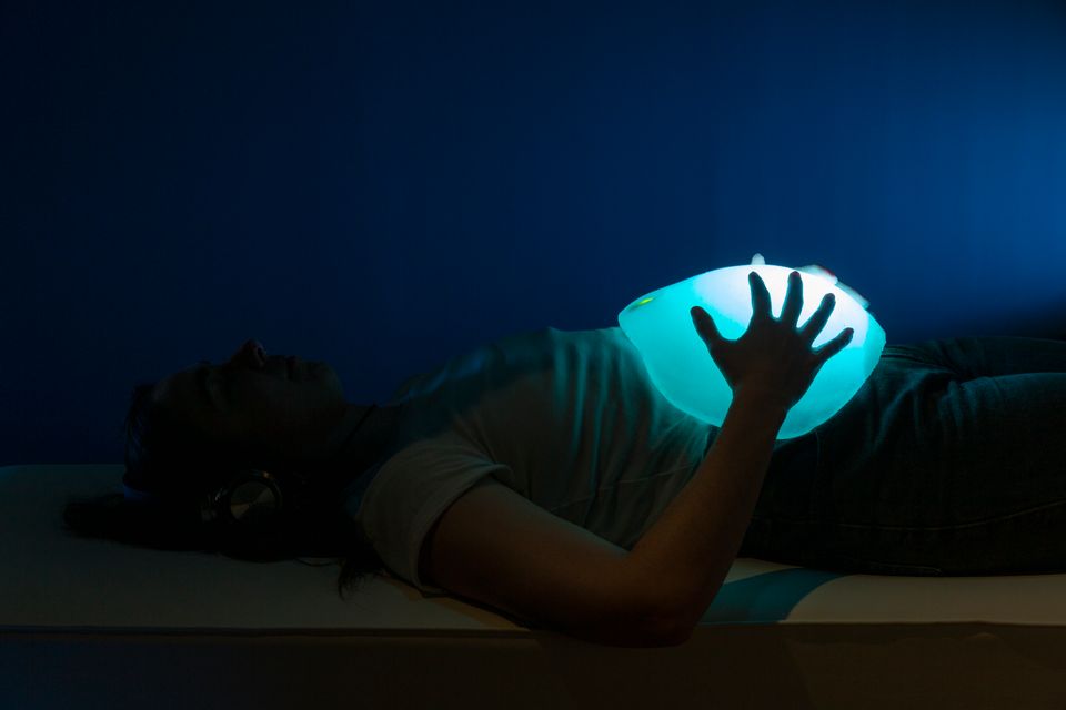 Amos Rexin vuoden 2024 näyttelyt käsittelevät empatiaa, traumaa ja ...