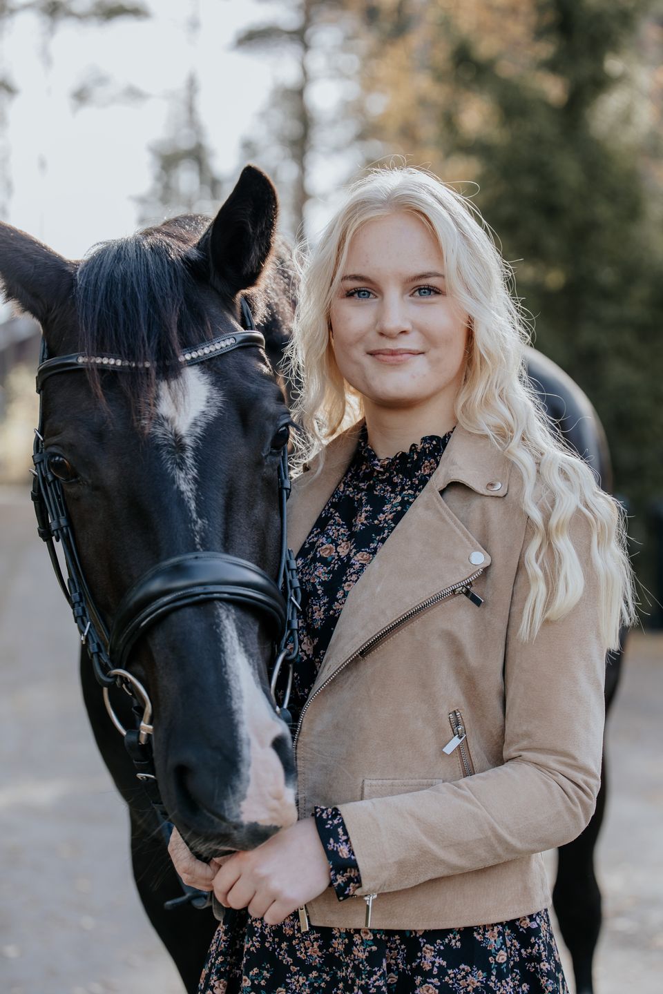 Dramatik i hästvärlden i Wilma Möllers nya ungdomsroman | Schildts ...