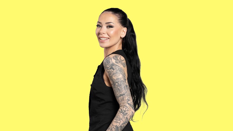 Suosikkiääni Jenna Gullsten palaa Nikotellen-podcastiin | Podme