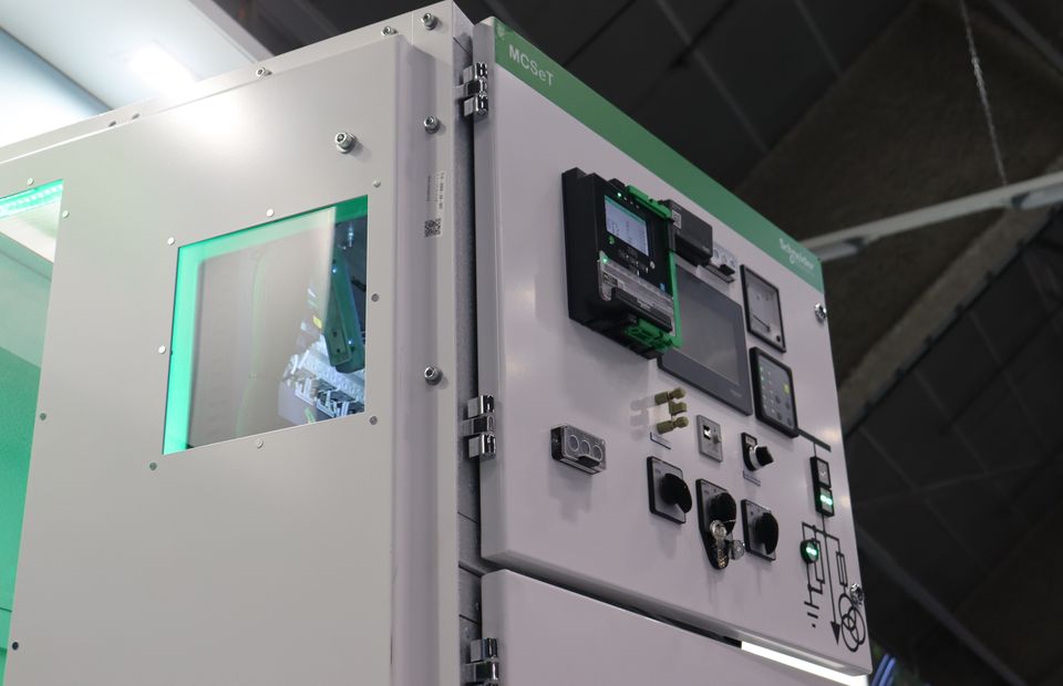 Schneider Electricin MCSeT 24 -keskijännitekojeisto on moderni ja ...