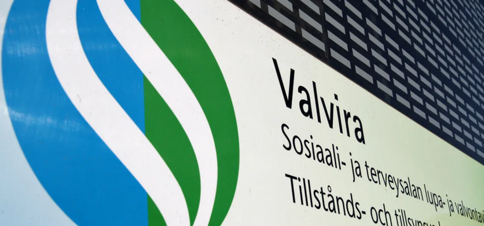 Valvira on antanut perustuslain vastaisesti yksityisille henkilöille ...