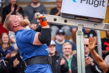 Salla Romo Suomen vahvin nainen – miesten sarjoissa voittoihin Severi Allonen ja Jiri Grönman ...